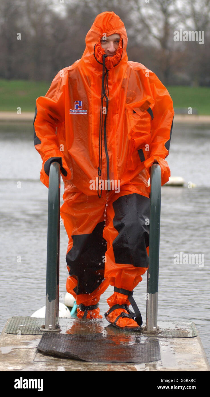 Explorer exploration head head shot smiling ben saunders hi-res stock ...