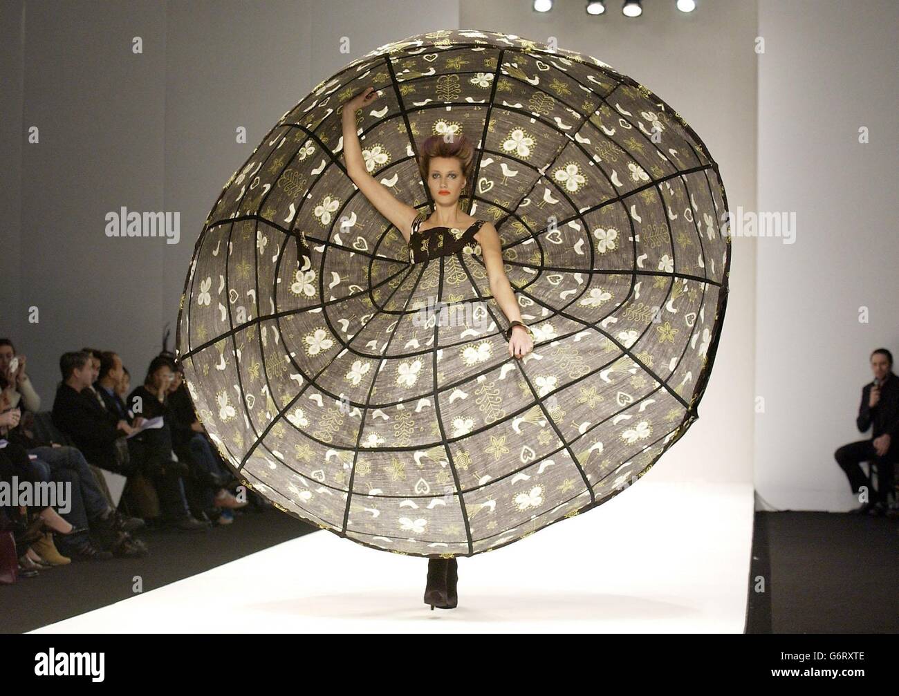 Arkadius london fashion week 2004 hi-res stock photography and images ...