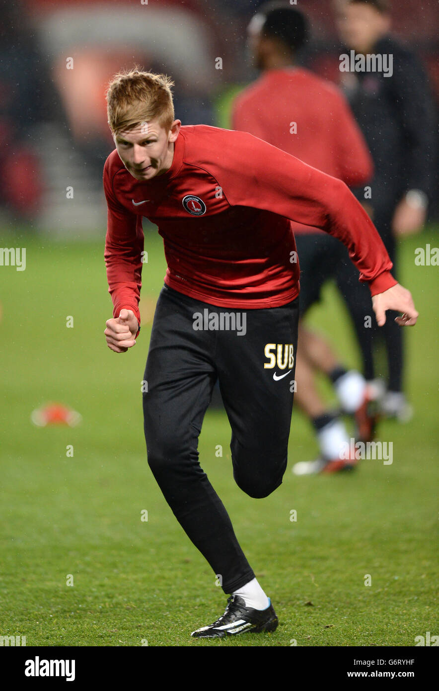 Mehawl full length football ampics hi-res stock photography and images - Alamy