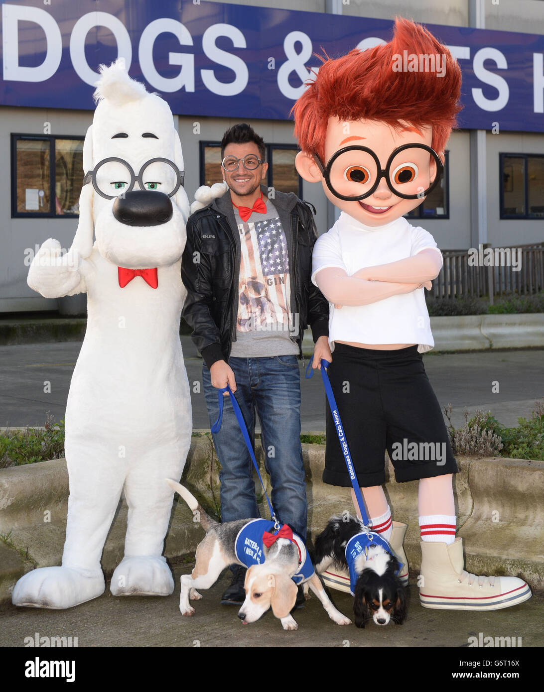 Peter Andre names two dogs at Battersea Dogs and Cats Home after the ...