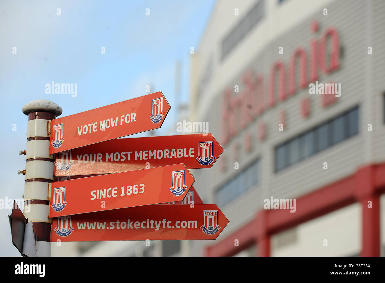 Manchester city a v stoke city a hi-res stock photography and images ...