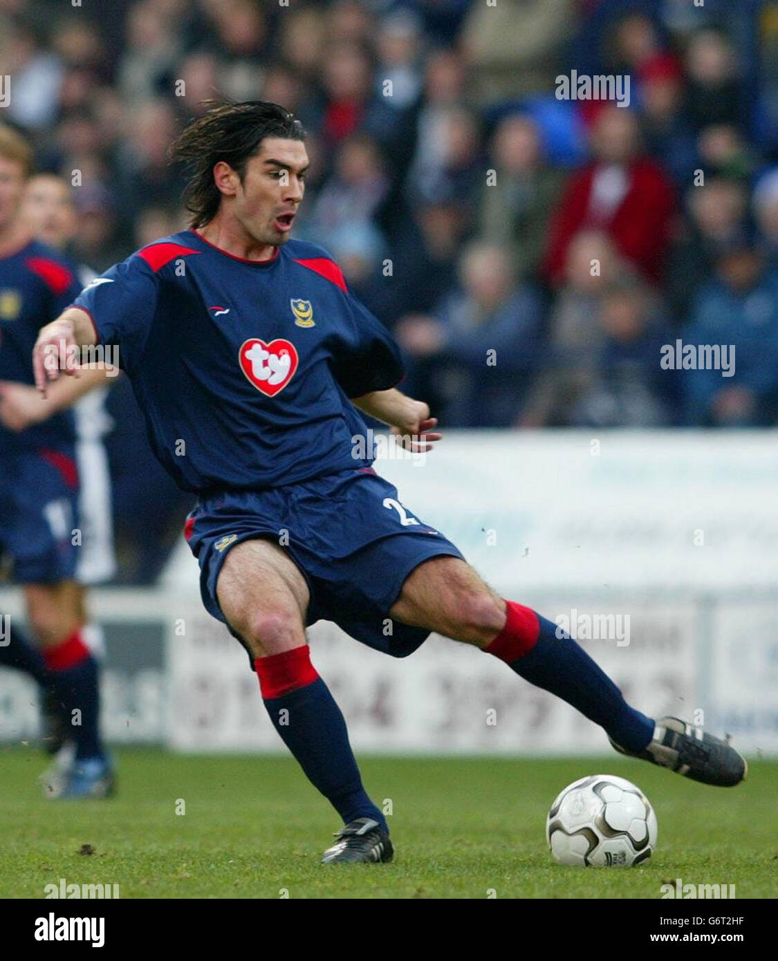 Portsmouth's Richard Hughes, during their FA Barclaycard Premiership ...