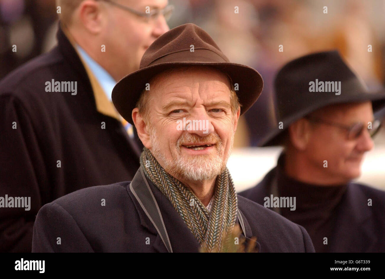 Leader of the house of commons robin cook hi-res stock photography and ...