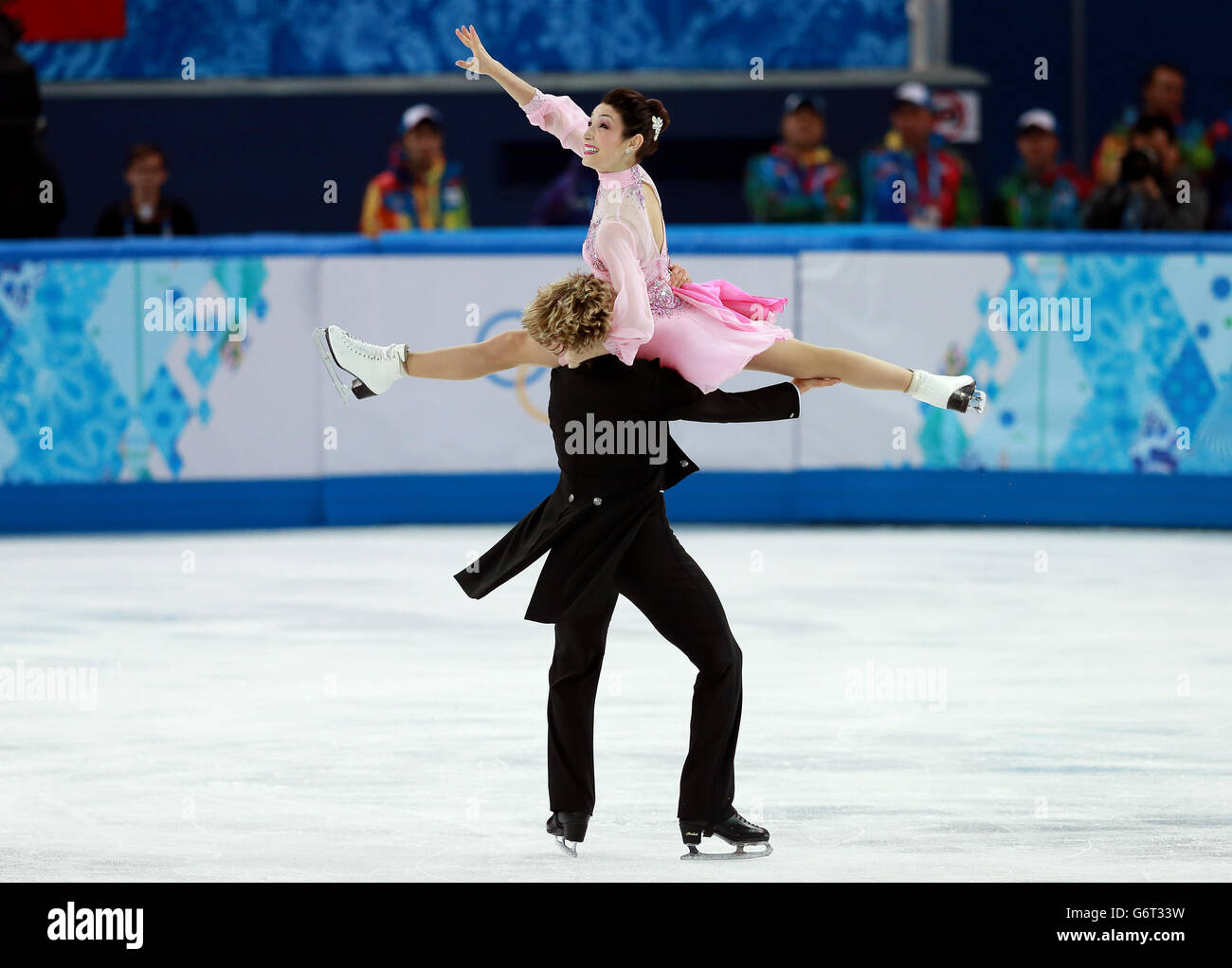 USA's Meryl Davis and Charlie White compete in the Team Ice Dance Short ...