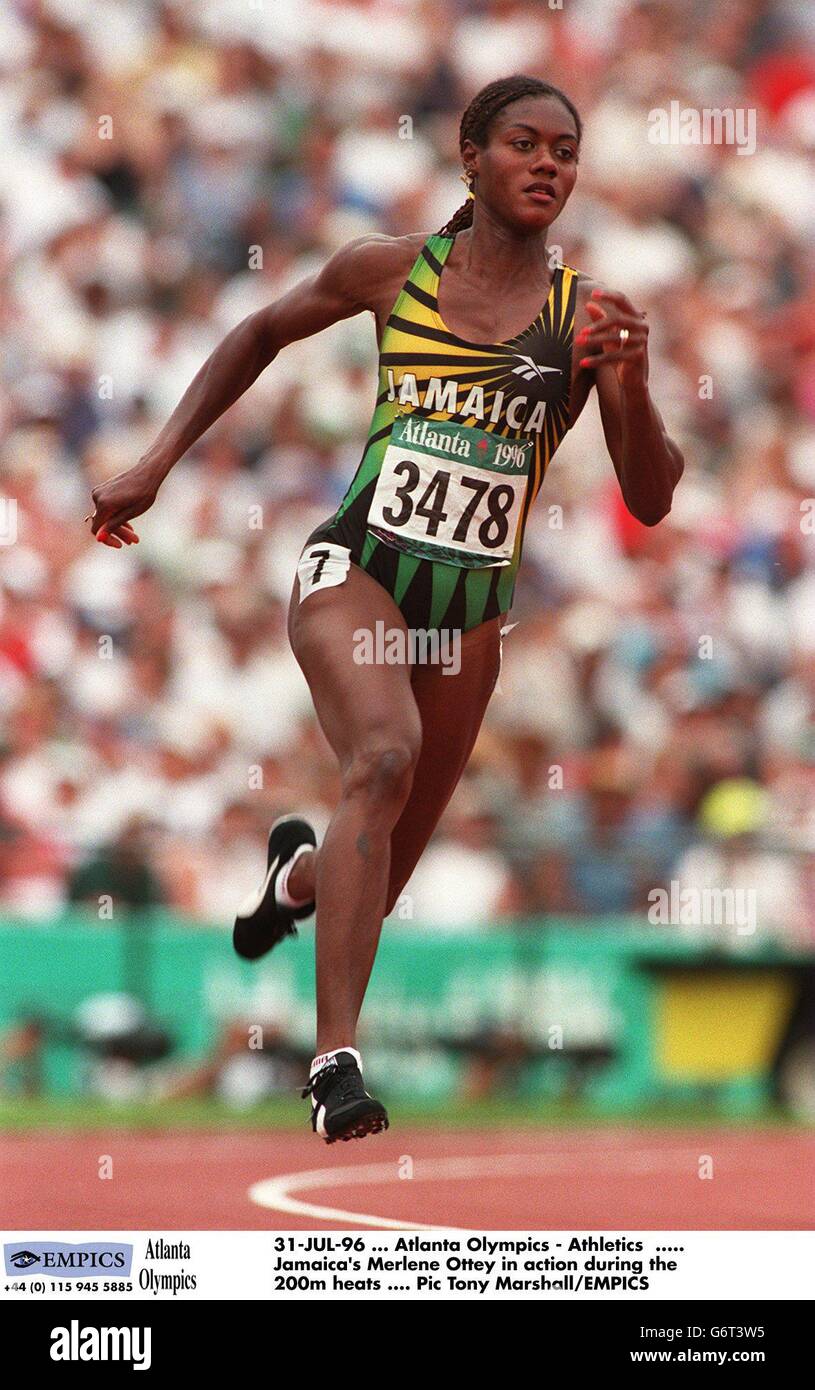 Jamaicas merlene ottey in action during the 200m heats hi-res stock ...