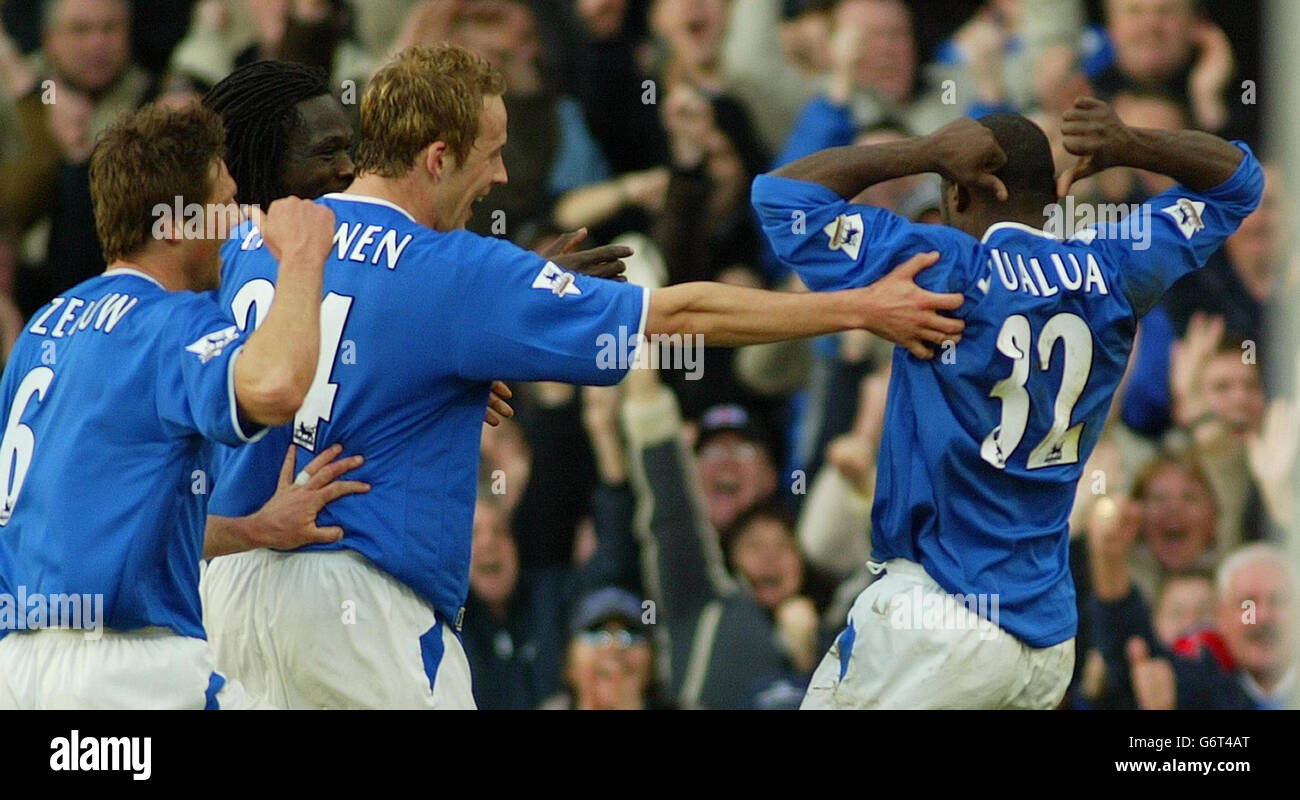 Football celebrating lamana lua lua hi-res stock photography and images ...