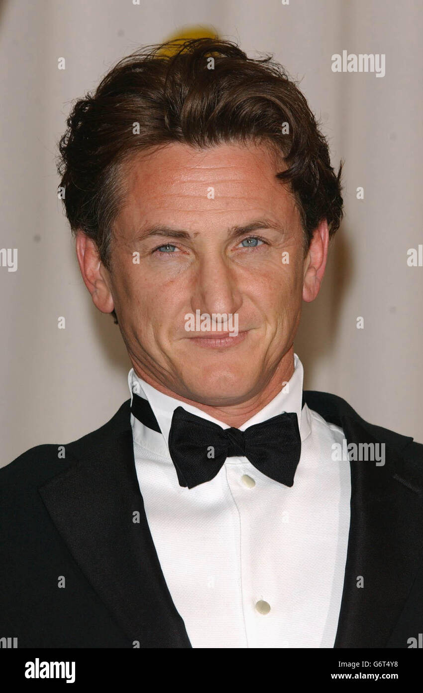 Sean Penn at the Kodak Theatre in Los Angeles during the 76th Academy ...