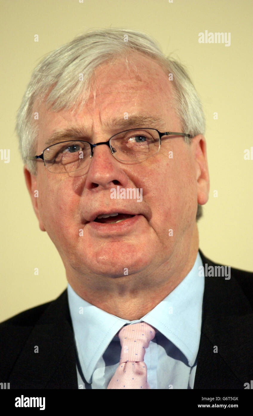 27 04 1998 hi-res stock photography and images - Alamy