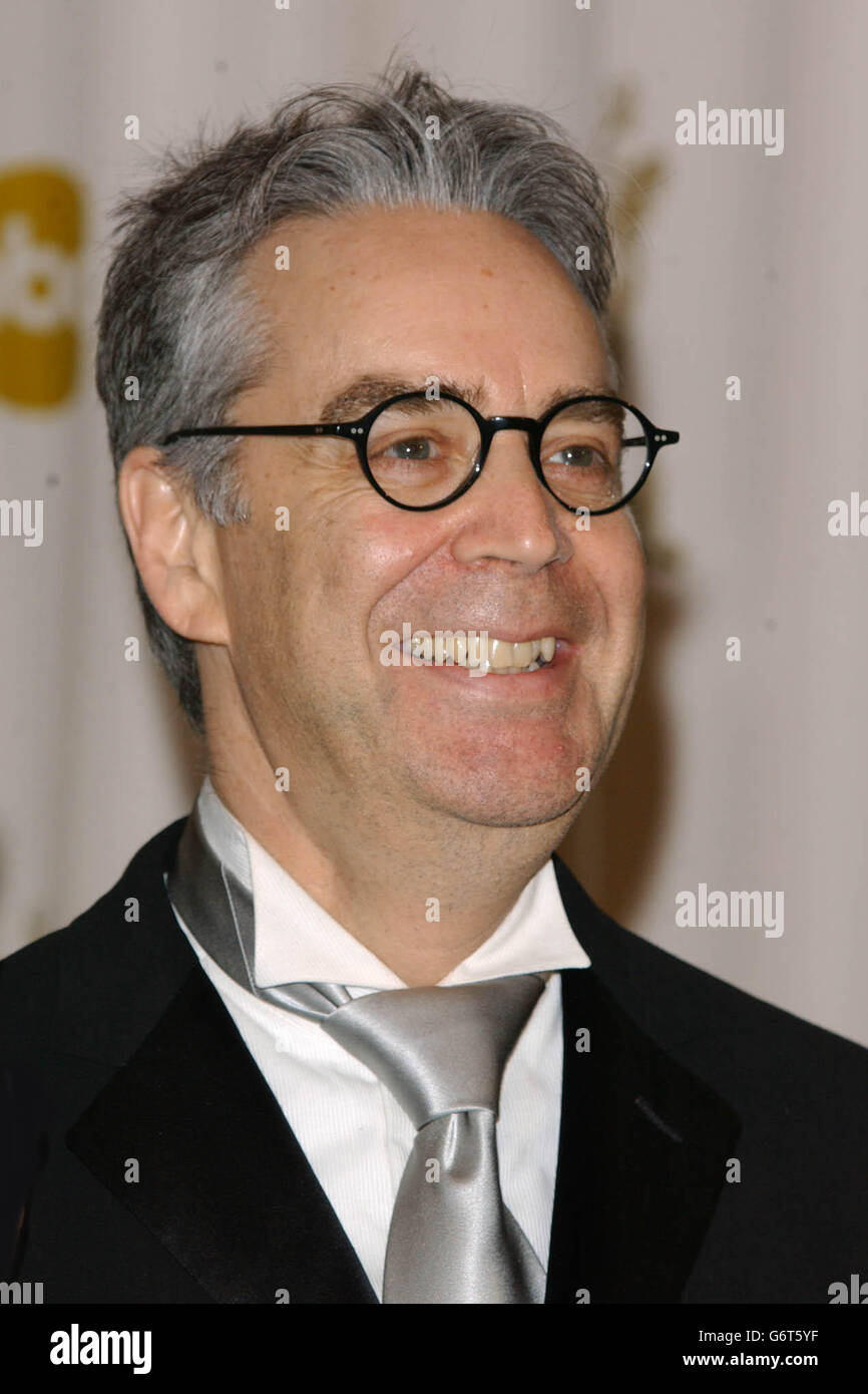Howard Shore with his Best Music - Original Score Oscar for Lord of the ...