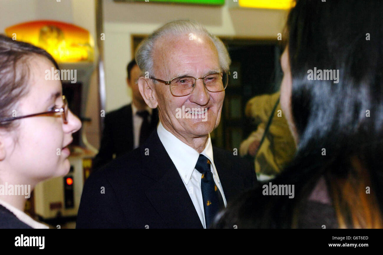 Peter heppell from east grinstead hi-res stock photography and images ...