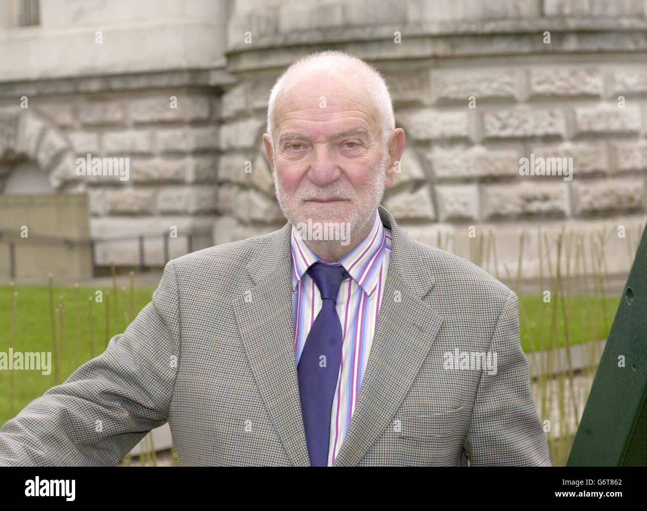 Anthony caro hi-res stock photography and images - Alamy