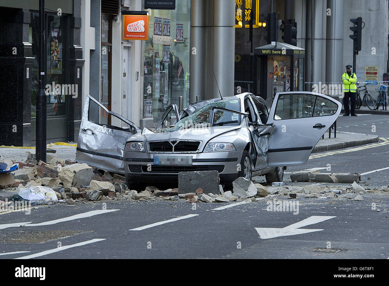 Holborn metropolitan police station london hi-res stock photography and ...