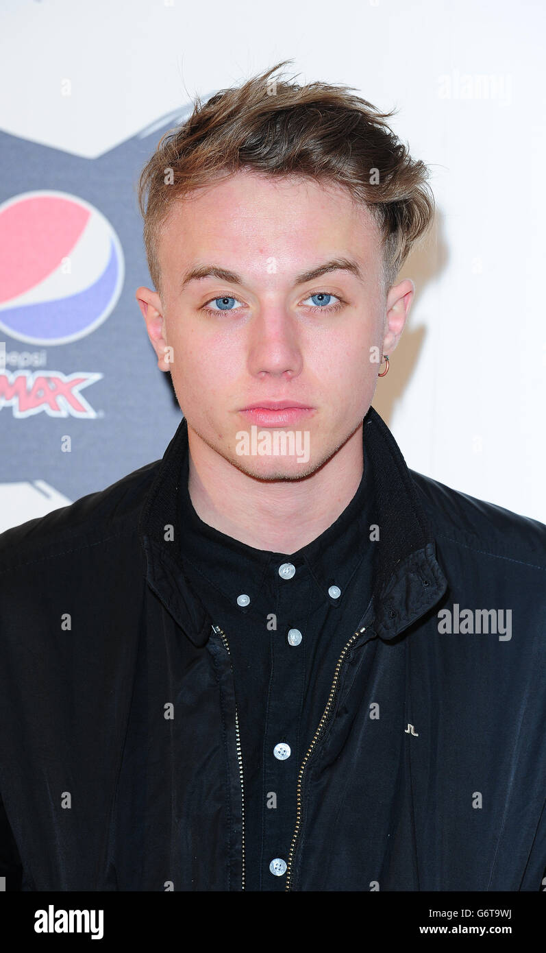 Roman kemp football hi-res stock photography and images - Alamy