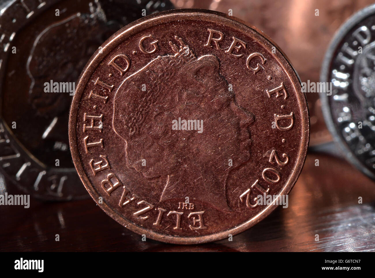 Full length sterling coin bronze hi-res stock photography and images ...