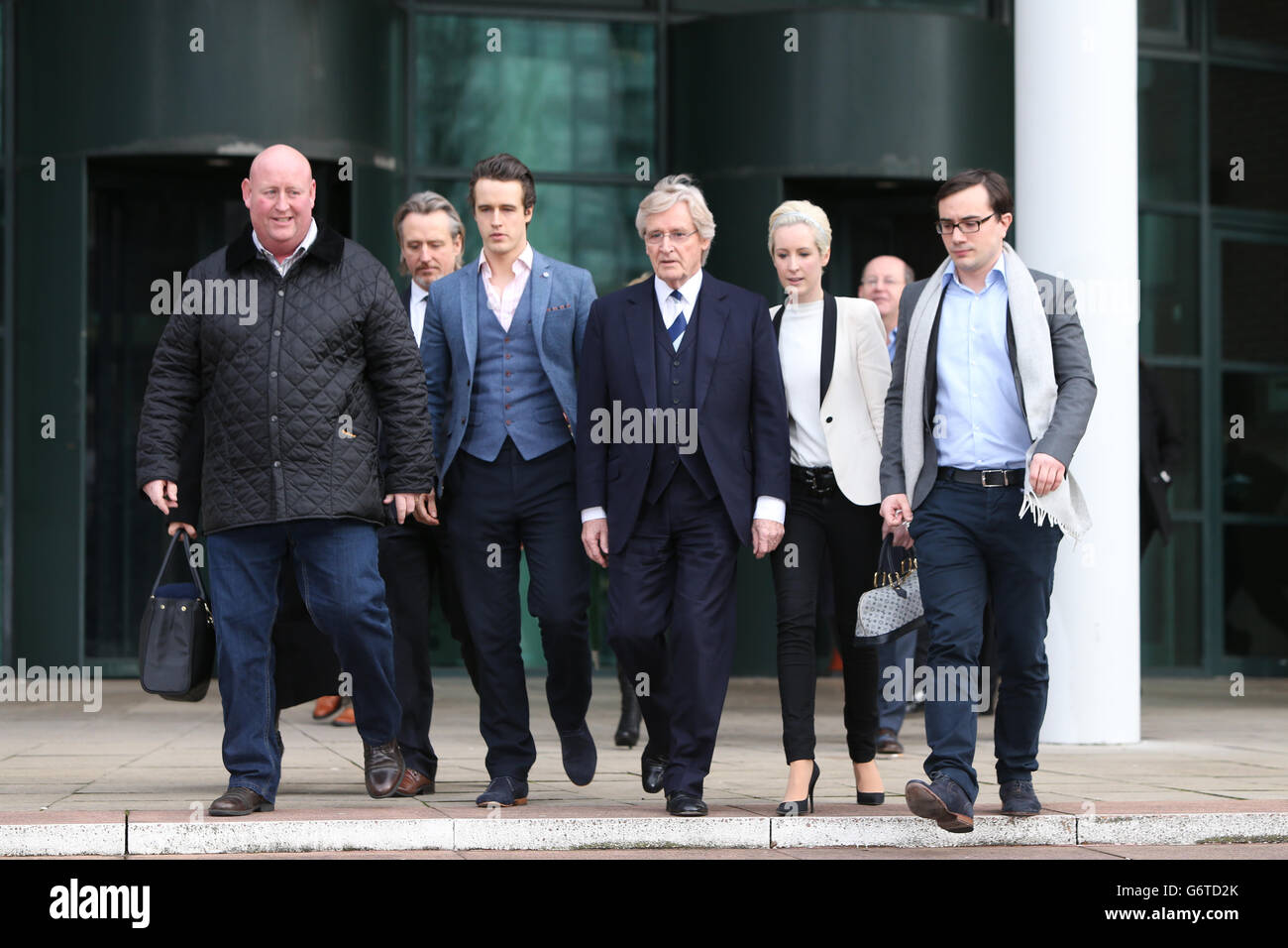 Coronation street actor william roache centre outside preston crown ...