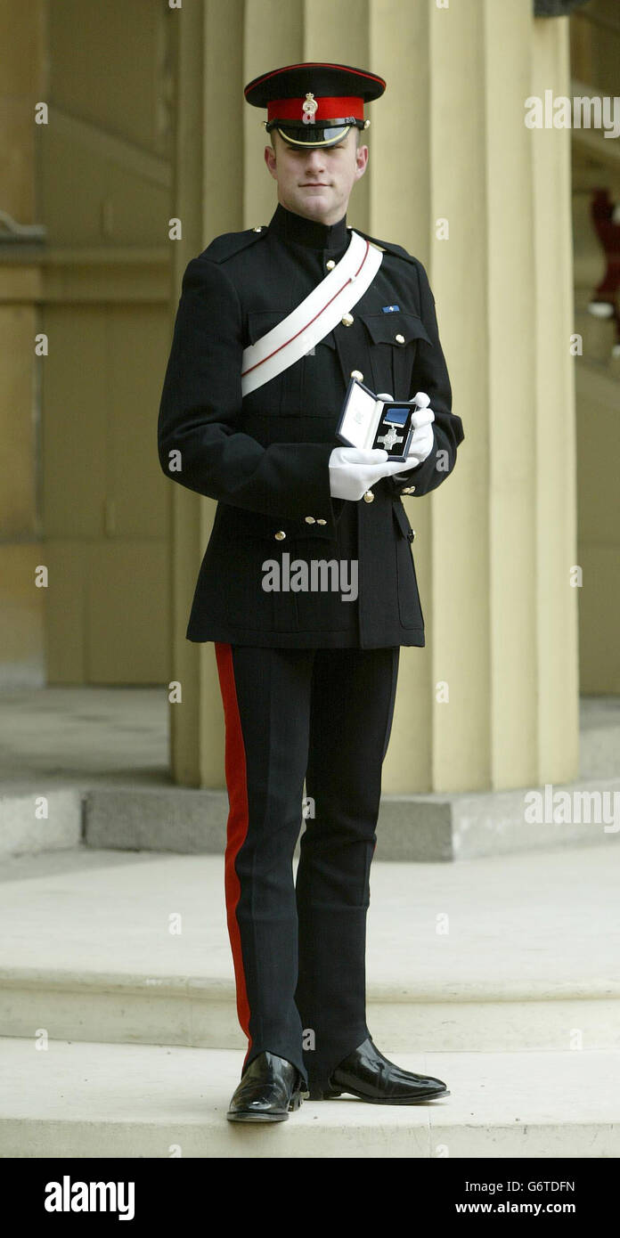 Blues and Royals Trooper Christopher Finney with his George Cross after ...