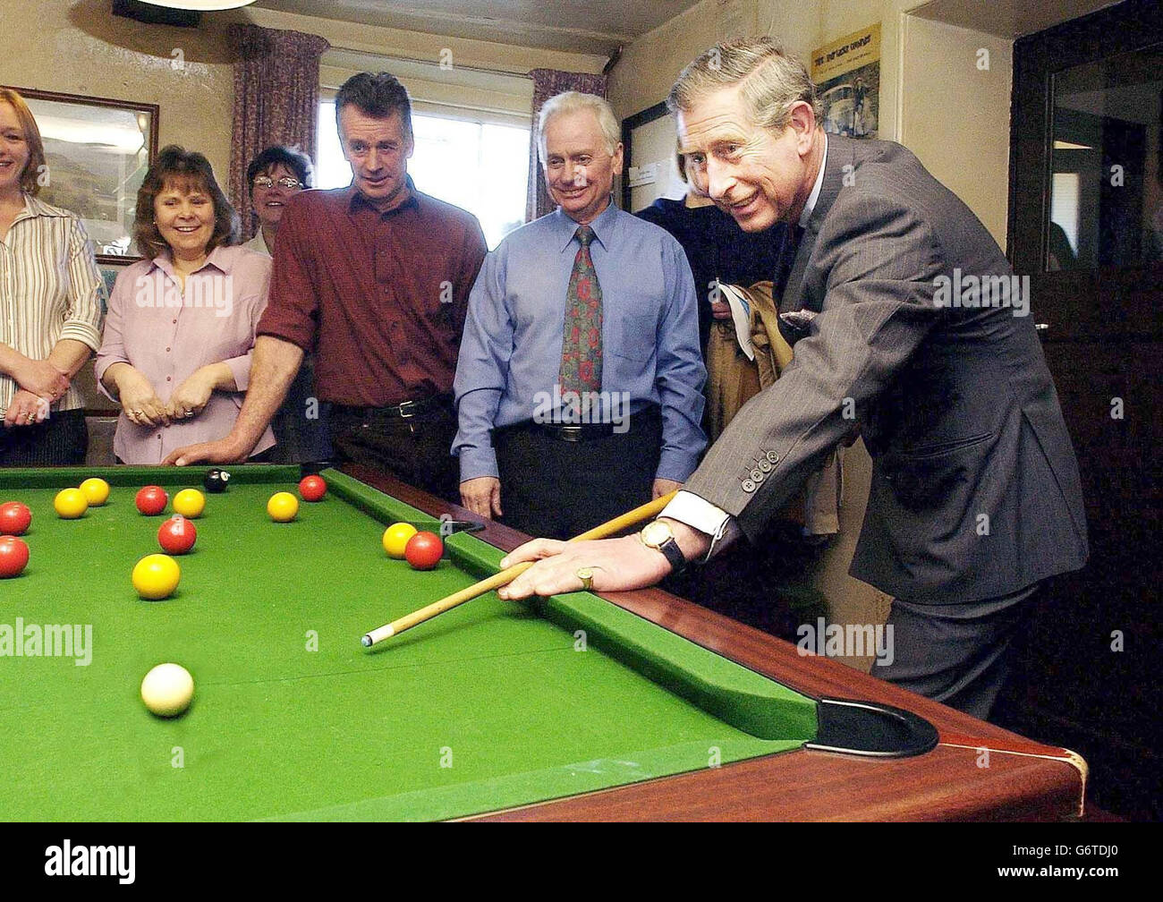 The Prince of Wales plays pool Stock Photo - Alamy