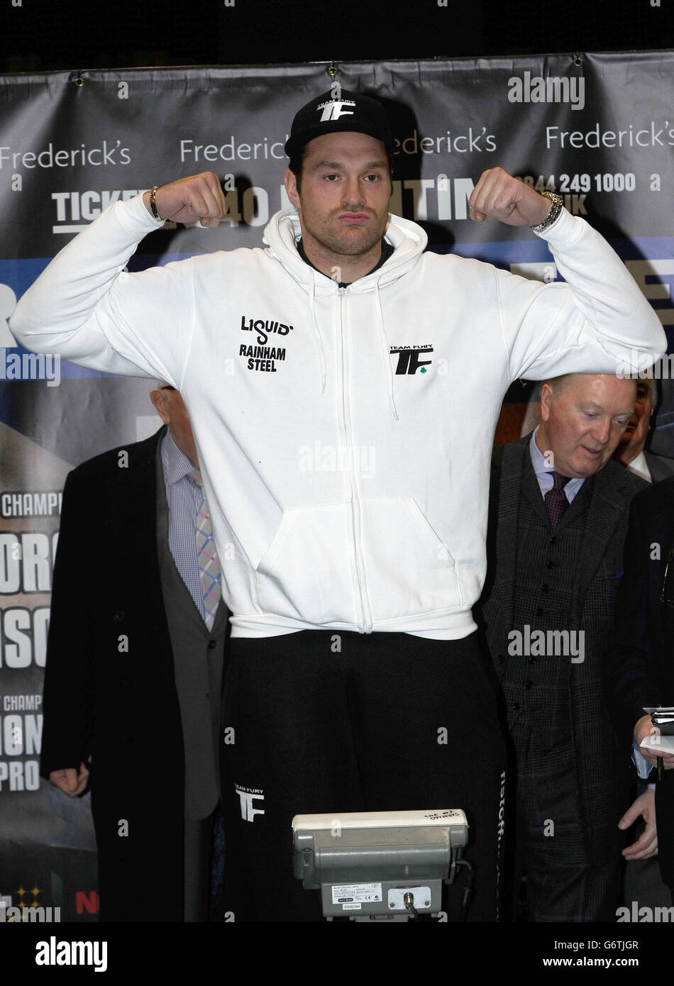 Tyson fury official weigh in copper box arena hi-res stock photography ...