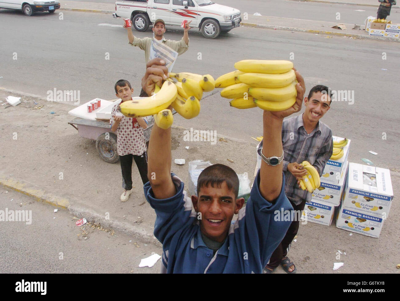 Streetlife in Basra Stock Photo - Alamy