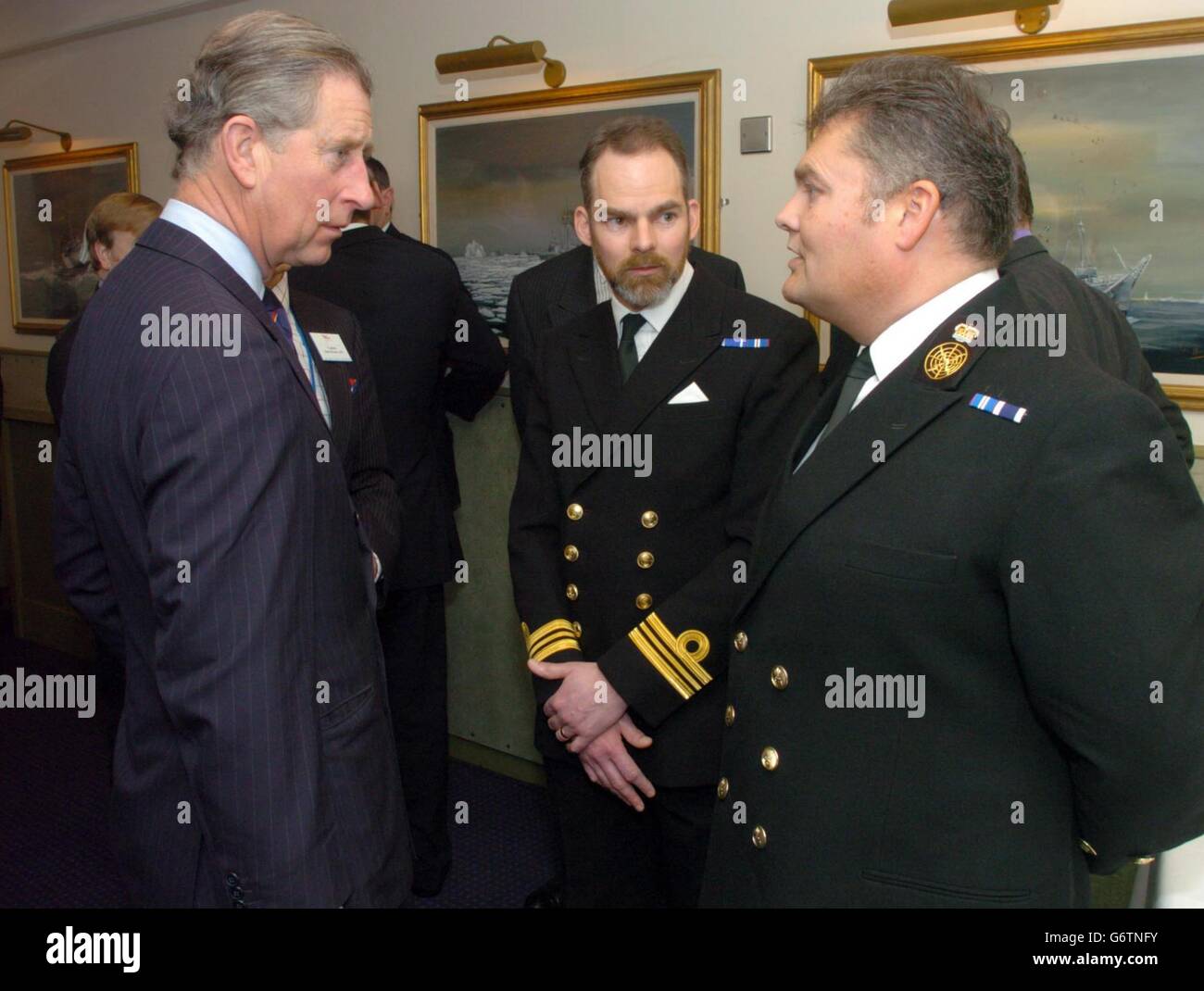 Hms coventry hi-res stock photography and images - Alamy