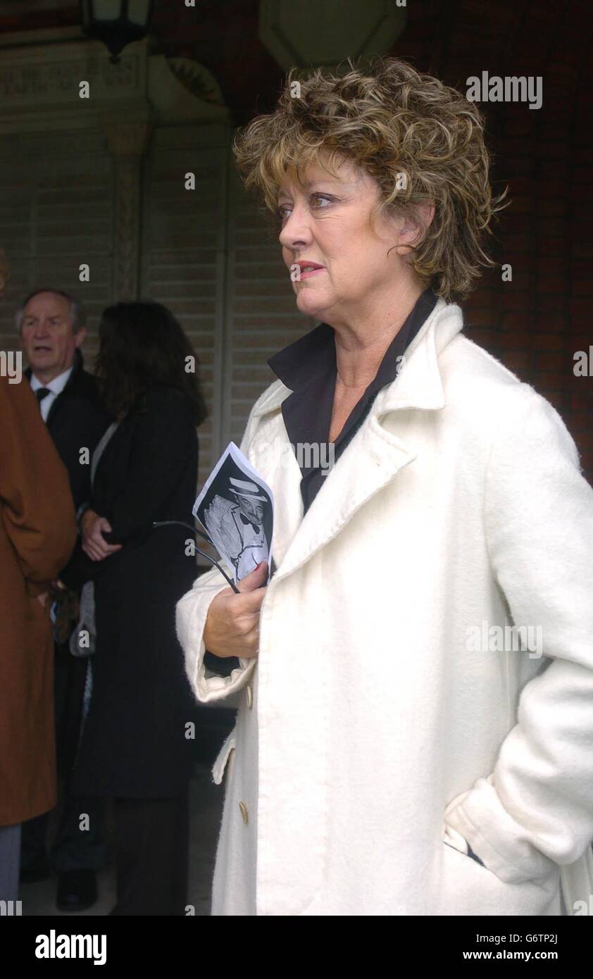 Who played alma baldwin in the soap hi-res stock photography and images ...