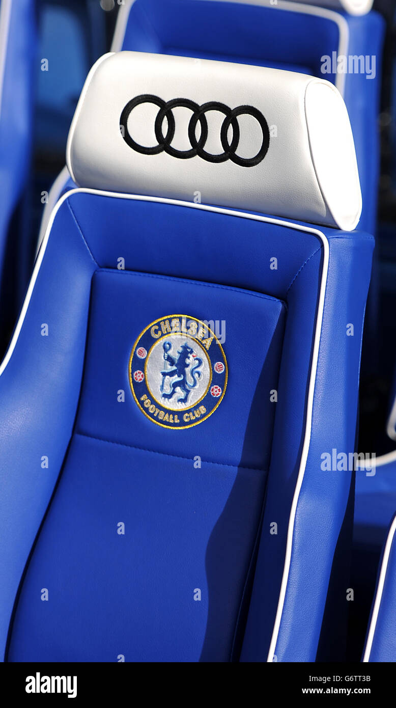 Chelsea branded seats in the dugout at stamford bridge hi-res stock ...