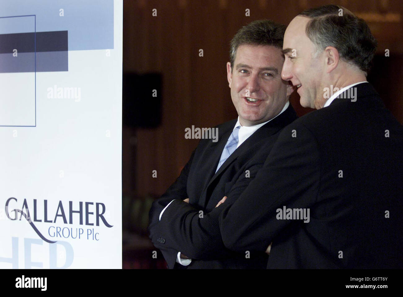 Gallaher cigarette hi-res stock photography and images - Alamy