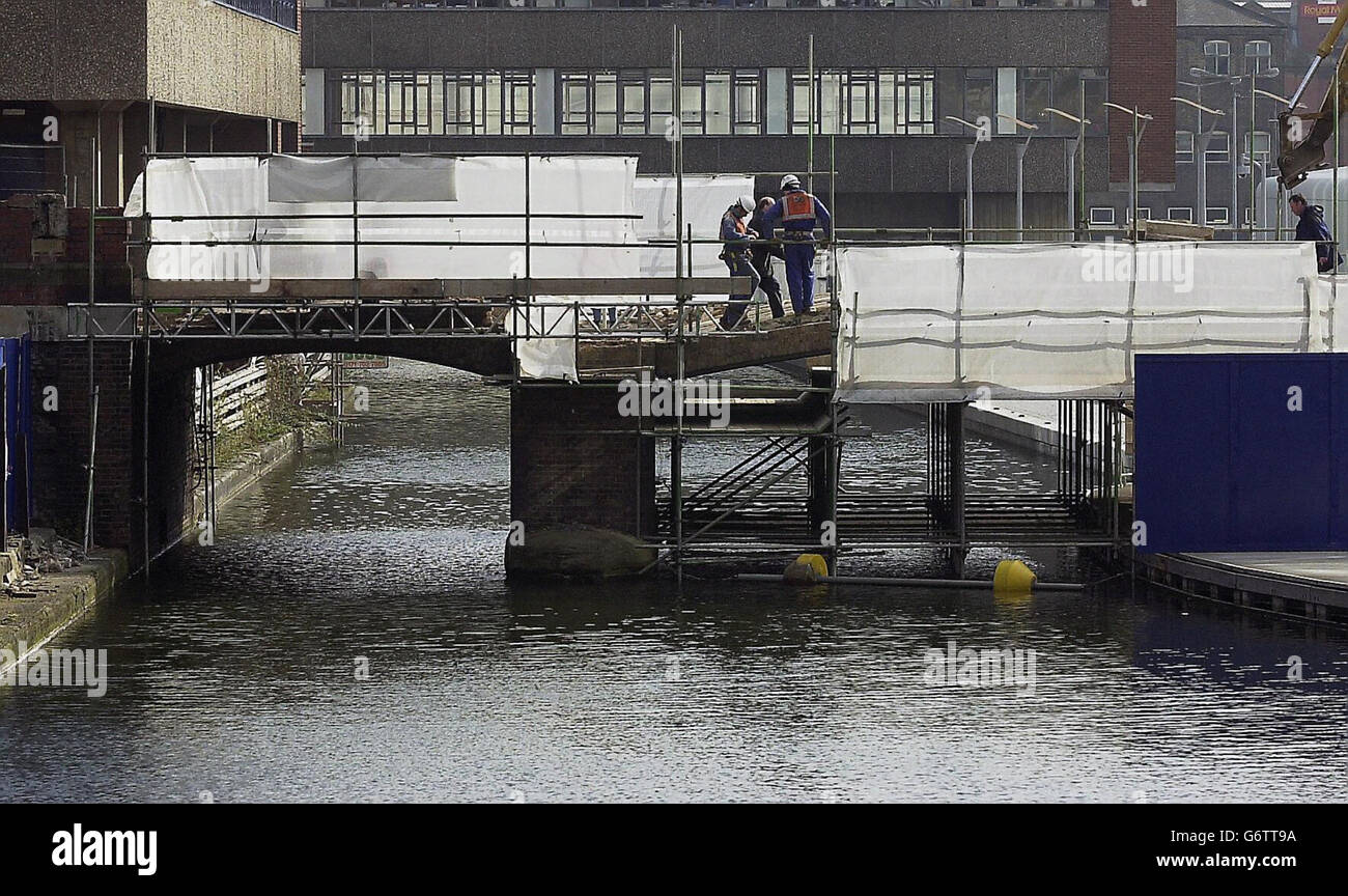 Brunel bridge discovered Stock Photo - Alamy