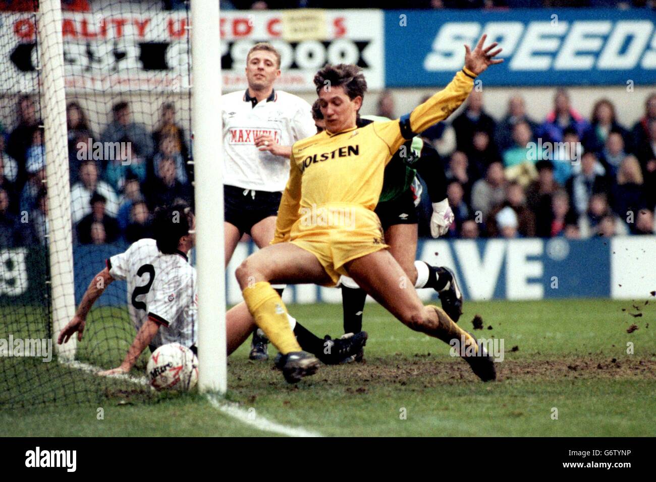 Gary linker hi-res stock photography and images - Alamy