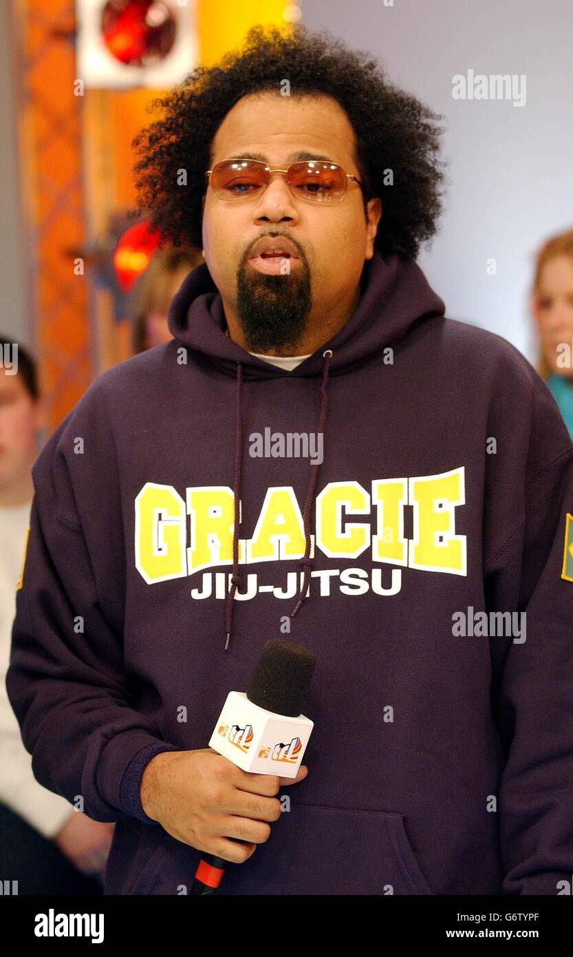 Iris Science from american hip-hop band Dilated Peoples during their ...