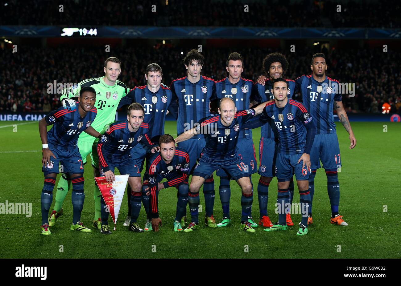 Soccer - UEFA Champions League - Round of 16 - Arsenal v Bayern Munich ...