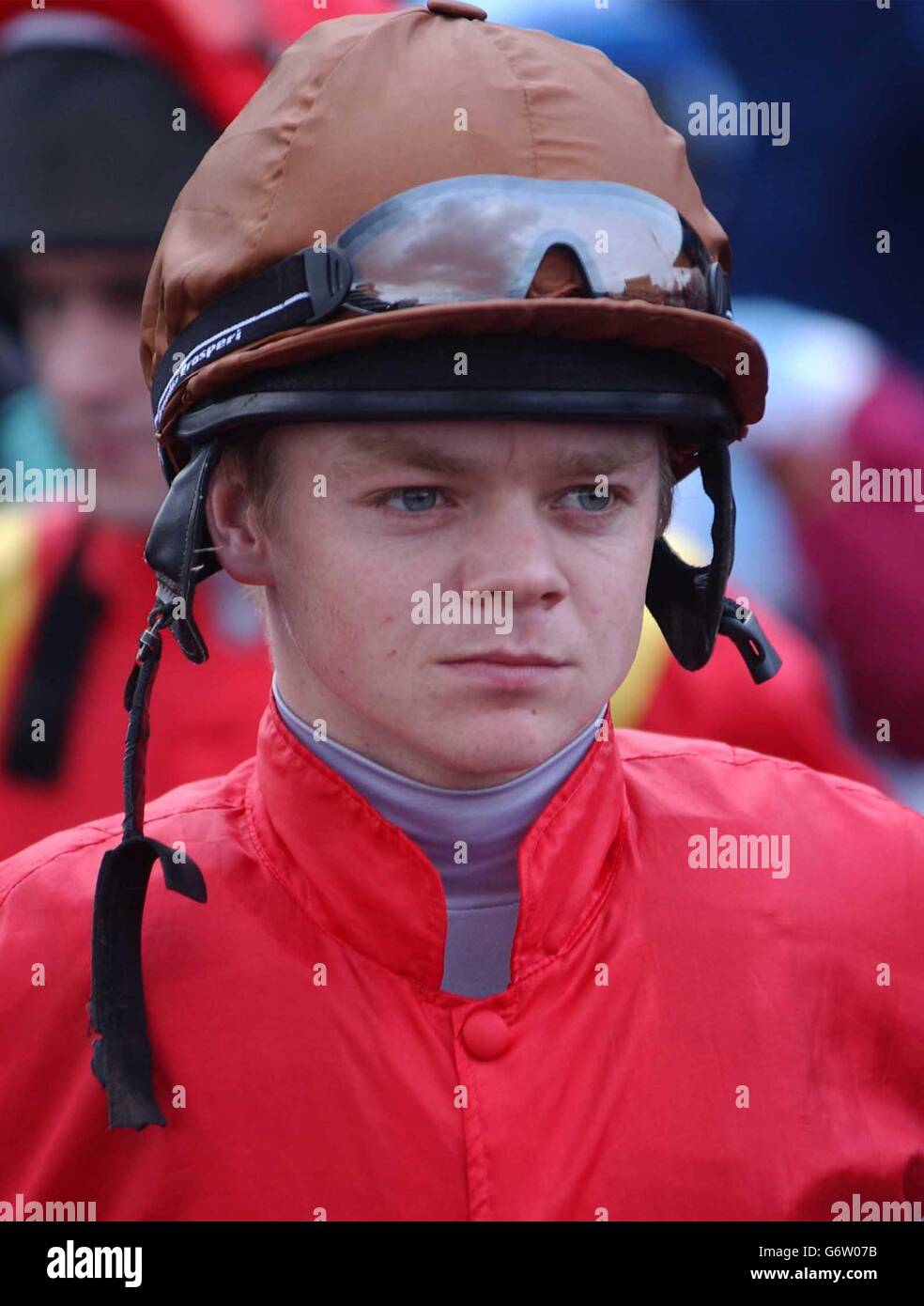 Head shoulders sport horseracing alan thornton thornton jockeysheads ...