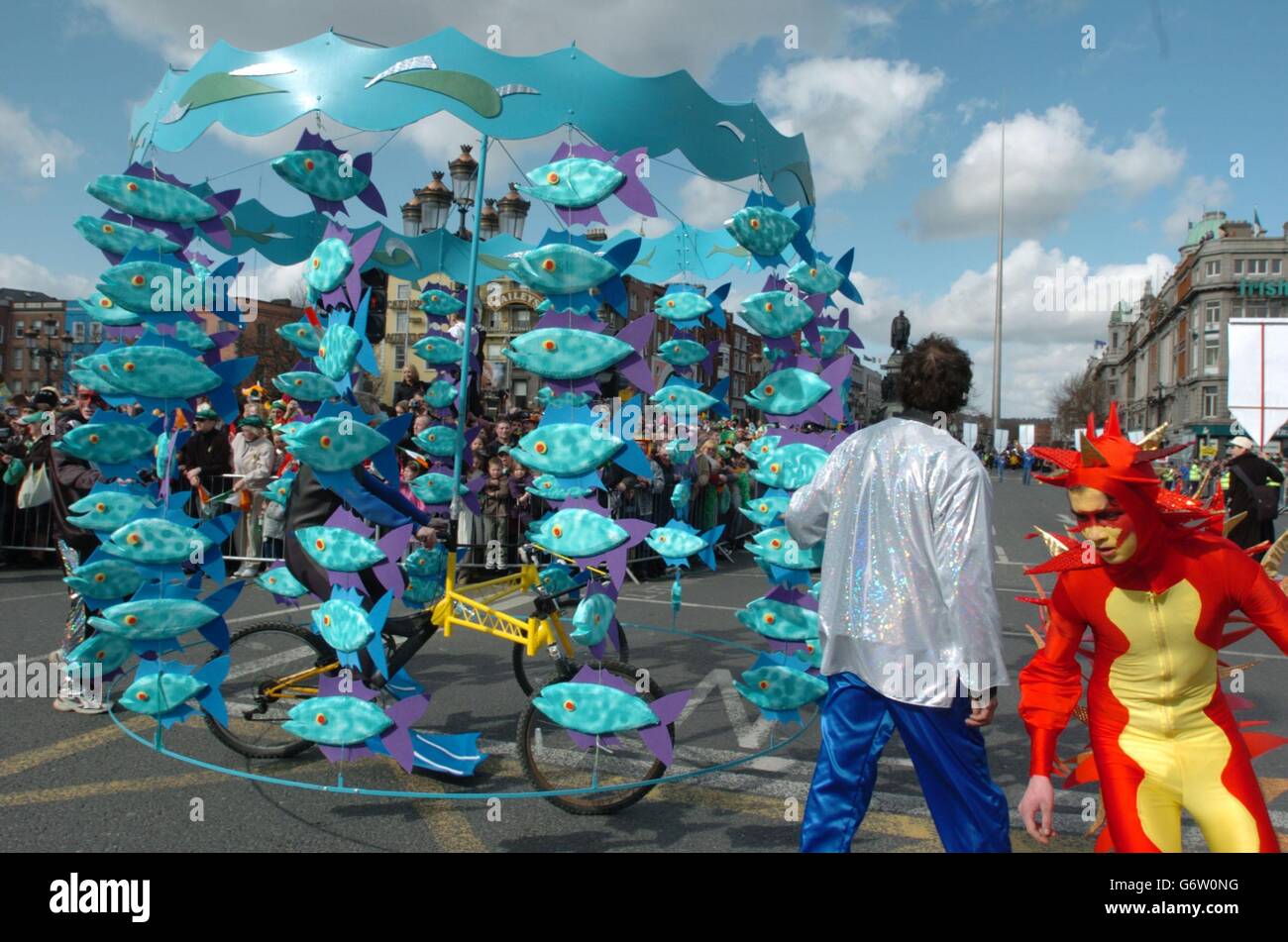 The St.Patrick's Day Parade crossing O'Connell Bridge, showing the over ...