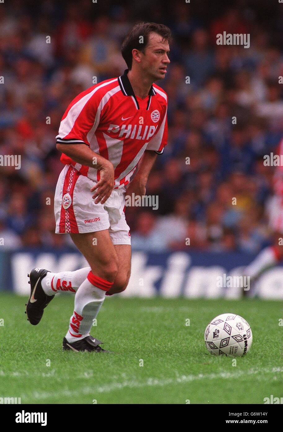 Chelsea psv hi-res stock photography and images - Alamy