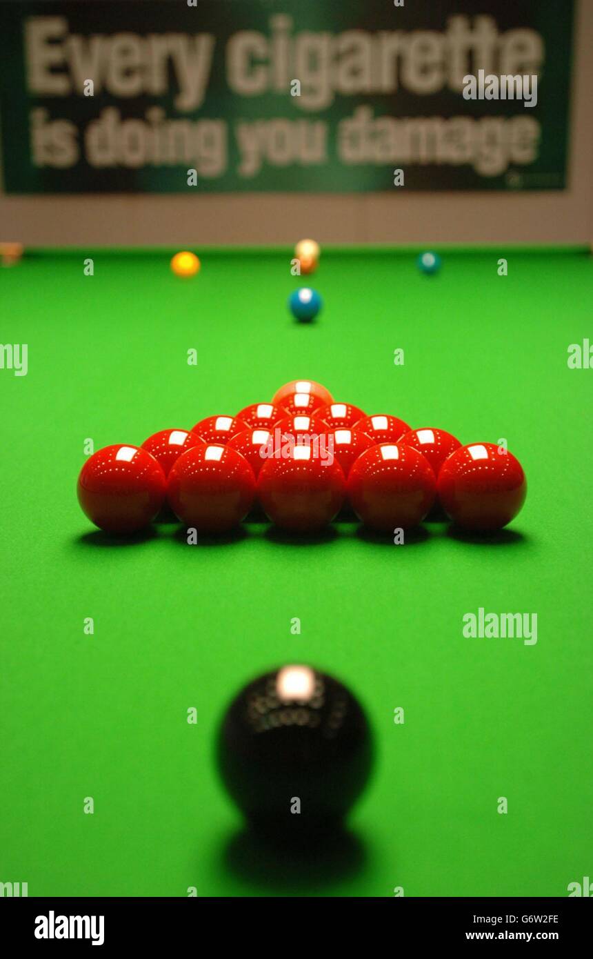 Health smoking ban snooker sport poster hi-res stock photography and ...
