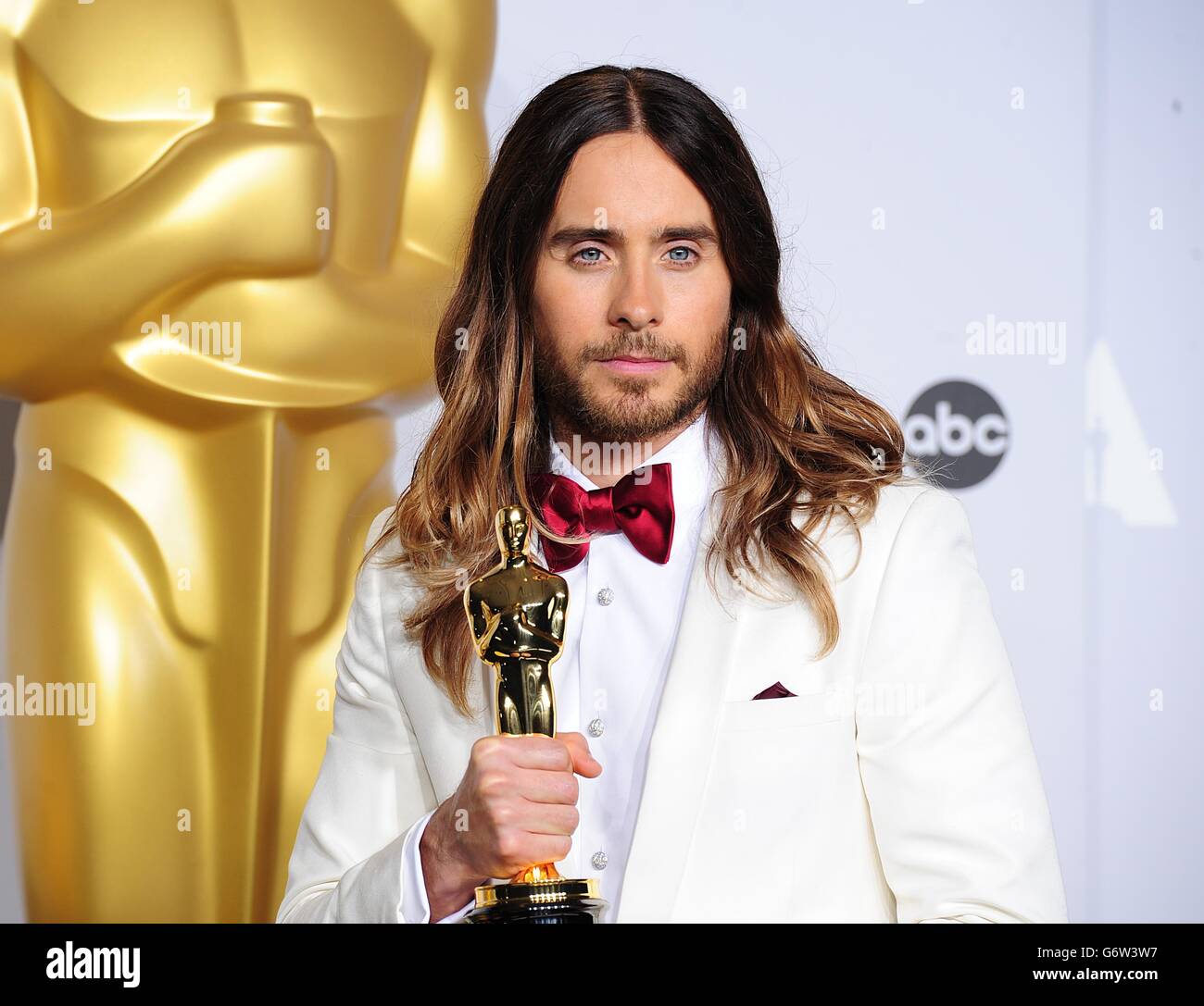 Jared leto and anne hathaway hi-res stock photography and images - Alamy