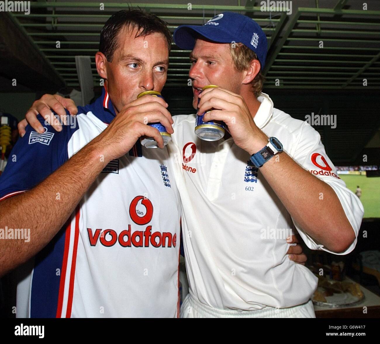 England cricket team celebrate Stock Photo - Alamy