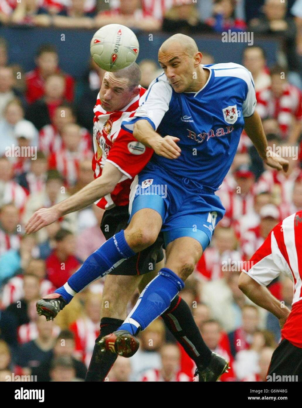 Milwall football club hi-res stock photography and images - Alamy