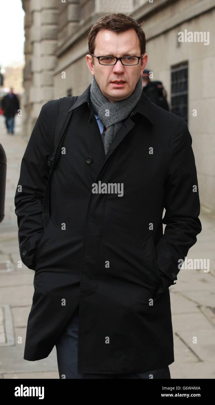 Former News of the World editor Andy Coulson arrivies at the Old Bailey ...