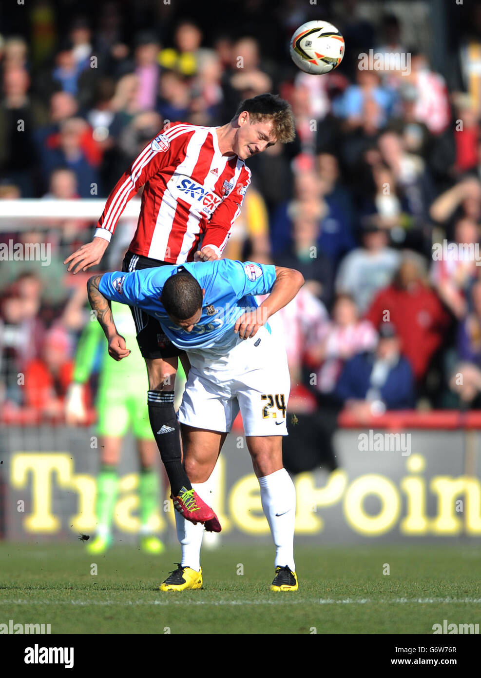 Brentford's George Saville and Bradford City's Nathan Doyle Stock Photo ...