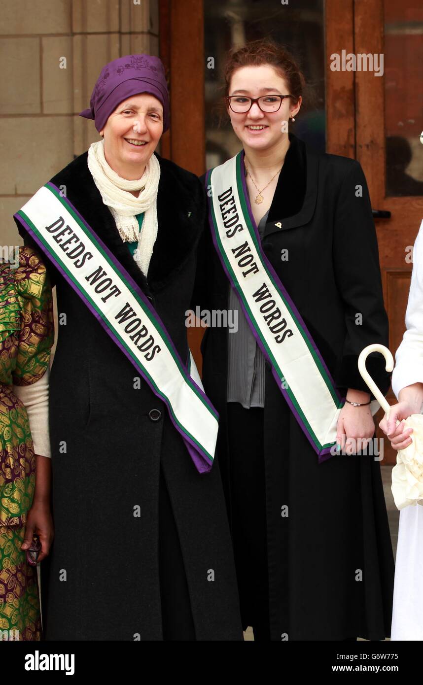 The great grand-daughter of Emmeline Pankhurst - Helen Pankhurst (left ...