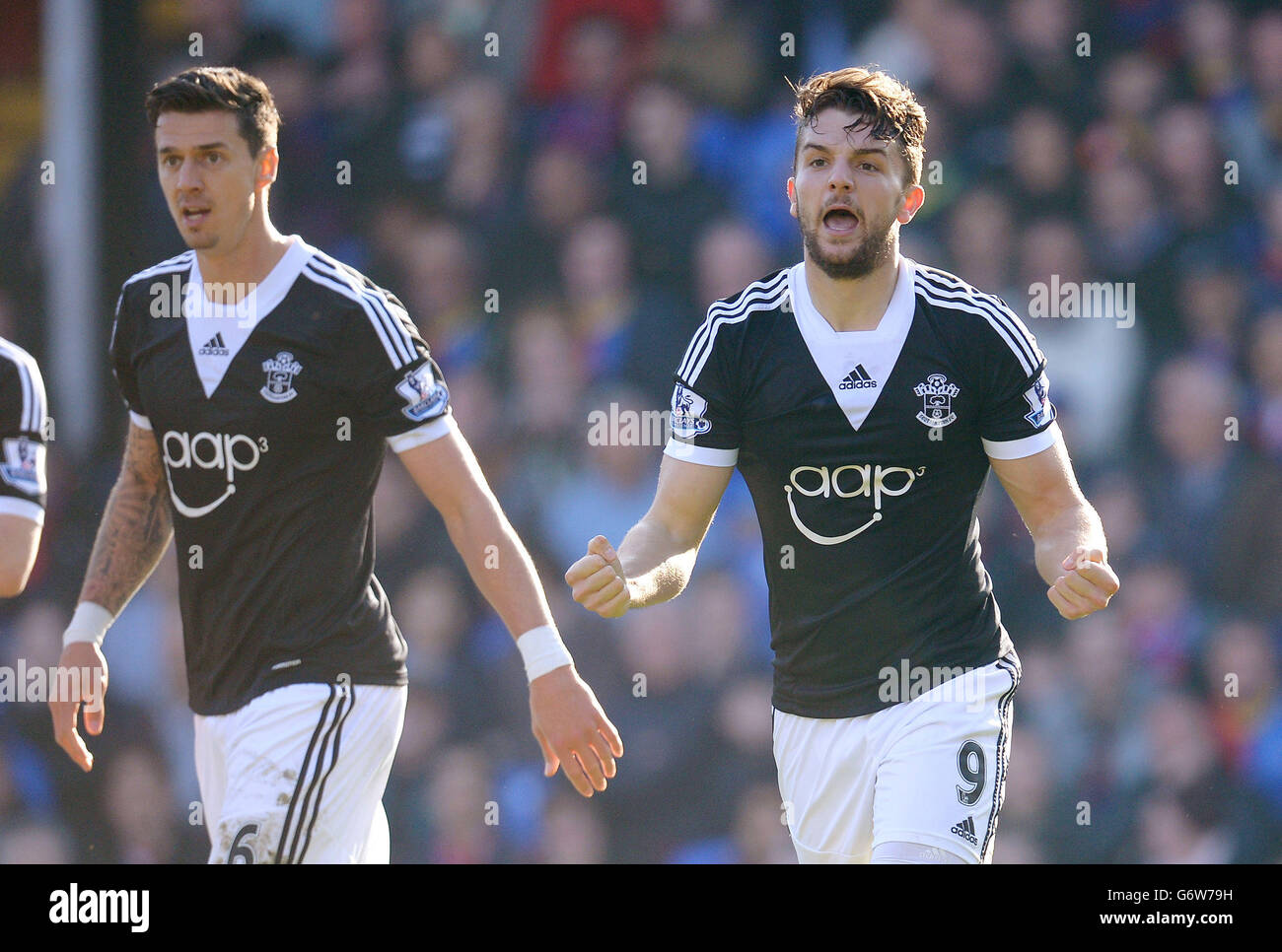 Southamptons jay rodriguez celebrates scoring hi-res stock photography ...
