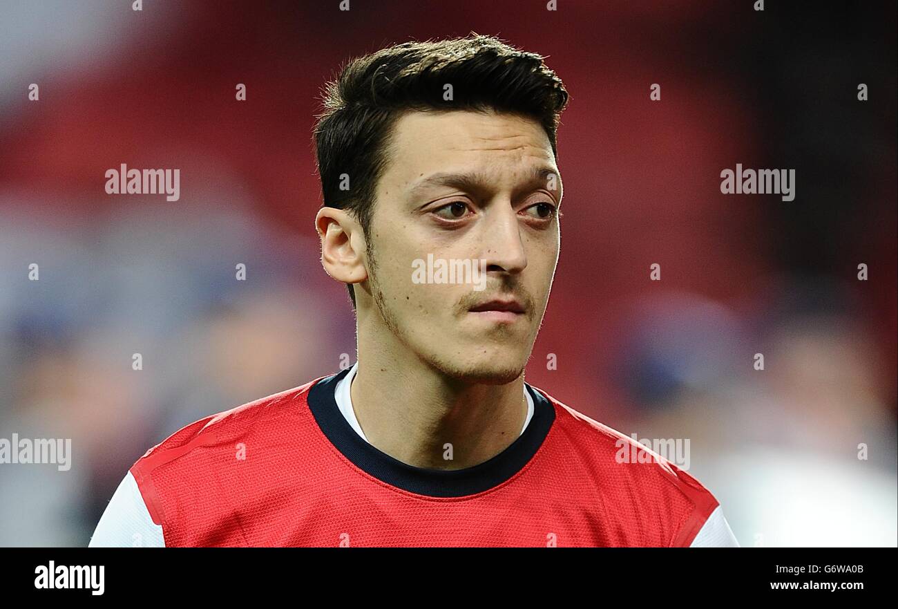 Soccer - UEFA Champions League - Round of 16 - Arsenal v Bayern Munich ...