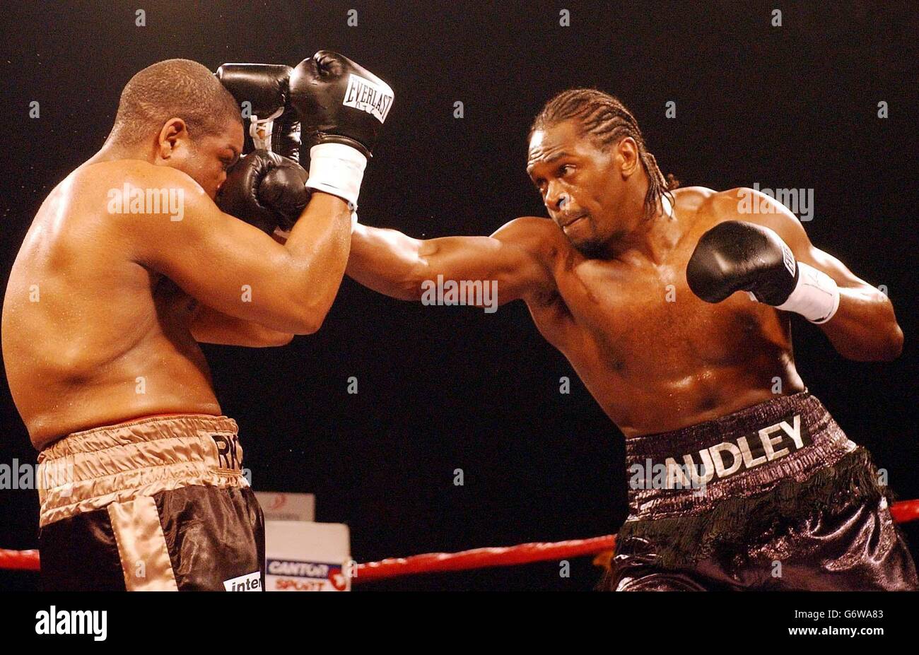Boxing action punching audley harrison hi-res stock photography and ...