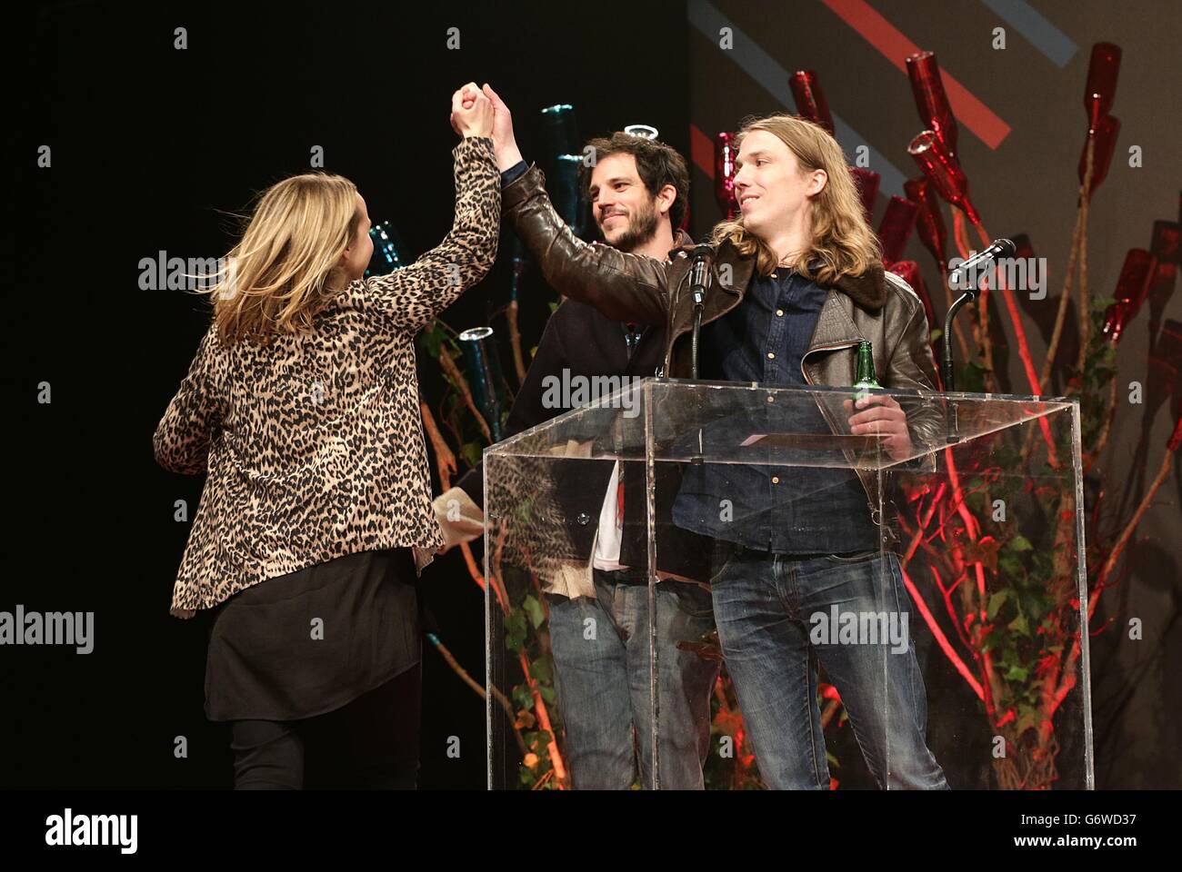 Nme awards eavis hi-res stock photography and images - Alamy