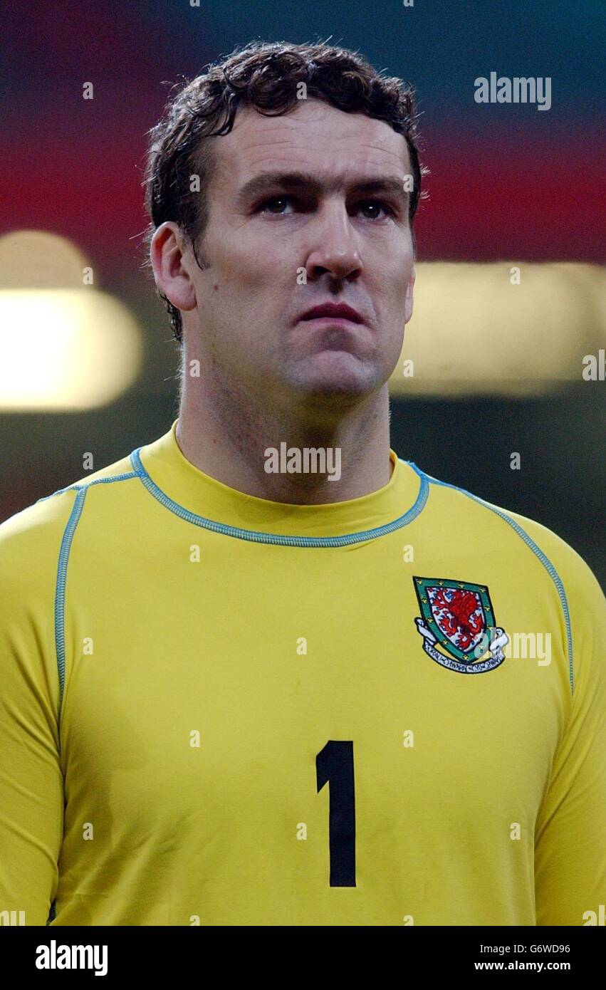 Wales international footballer mark crossley hi-res stock photography ...