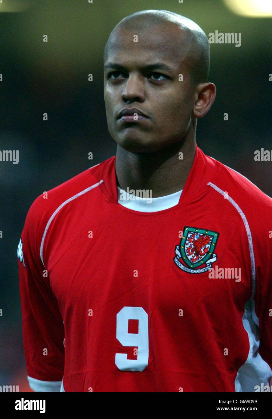 Wales International footballer Robert Earnshaw Stock Photo - Alamy