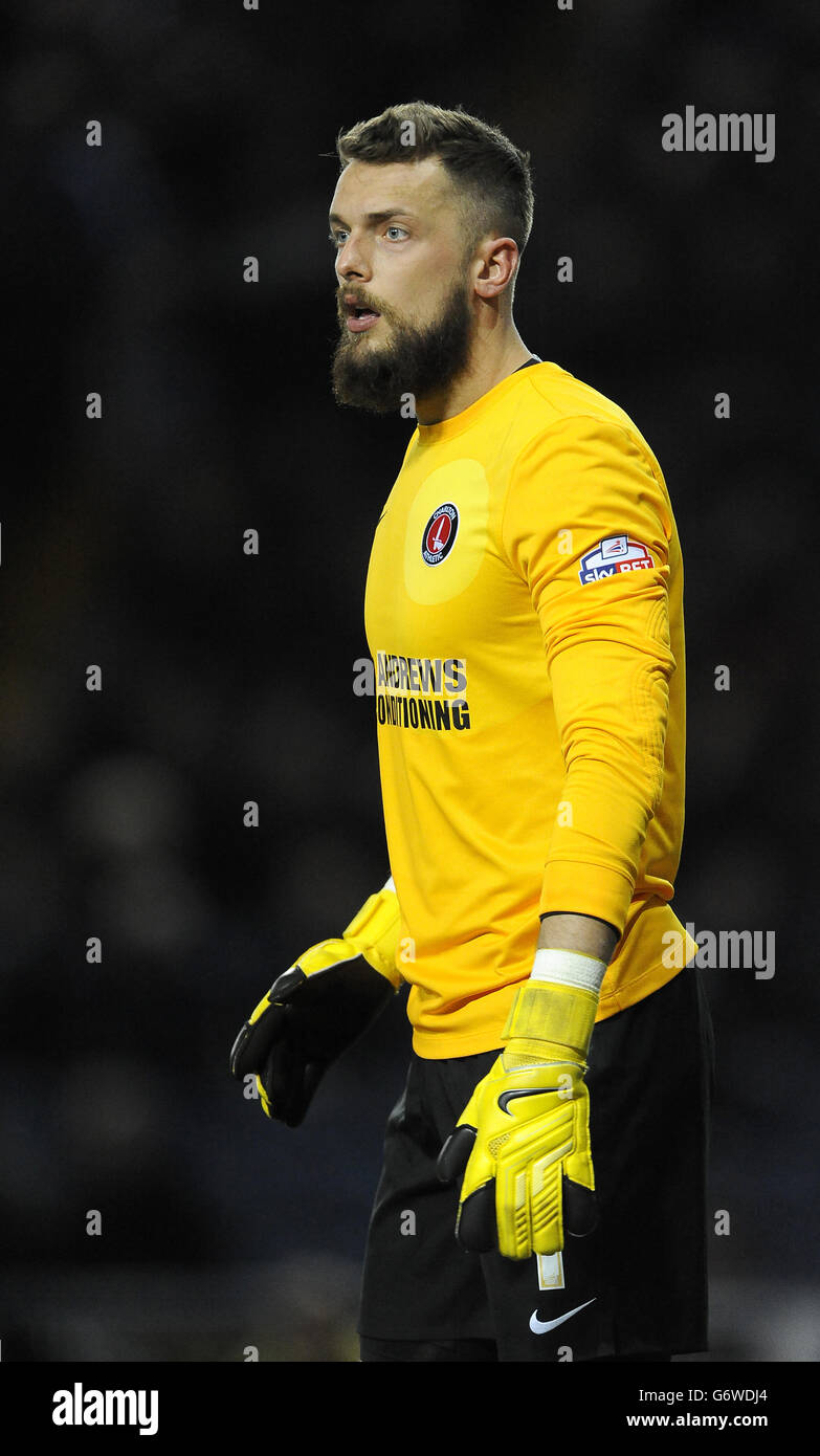 Charlton athletic goalkeeper ben hamer hi-res stock photography and ...