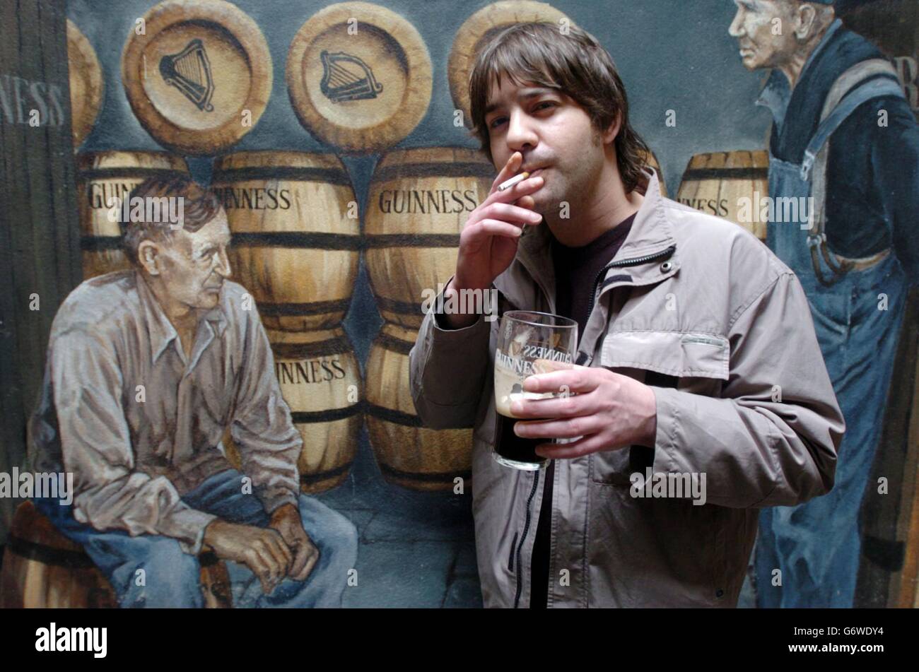 Smokingpublic hi-res stock photography and images - Alamy