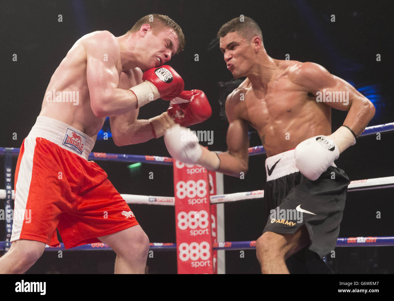 Boxing - WBO Lightweight Title - Ricky Burns v Terence Crawford ...
